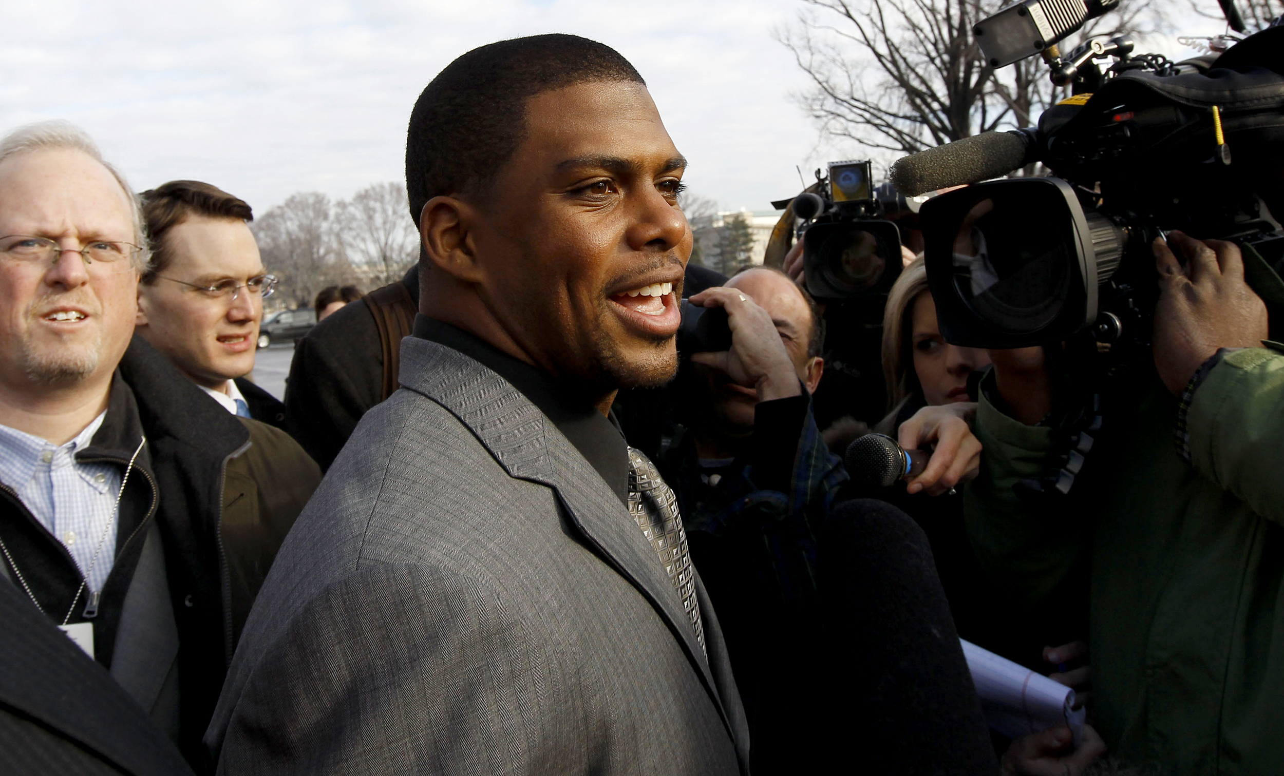 Первый темнокожий президент клуба. «Вашингтон» снова вошёл в историю ...